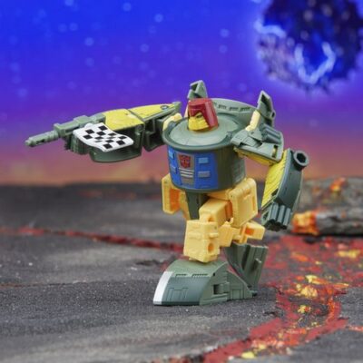 Transformers Legacy Deluxe Class Autobot Cosmos | Frikipolis.com